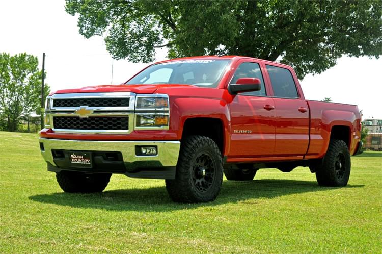 Rough Country 3.5-inch Suspension Lift Kit (Aluminum Knuckles/Co