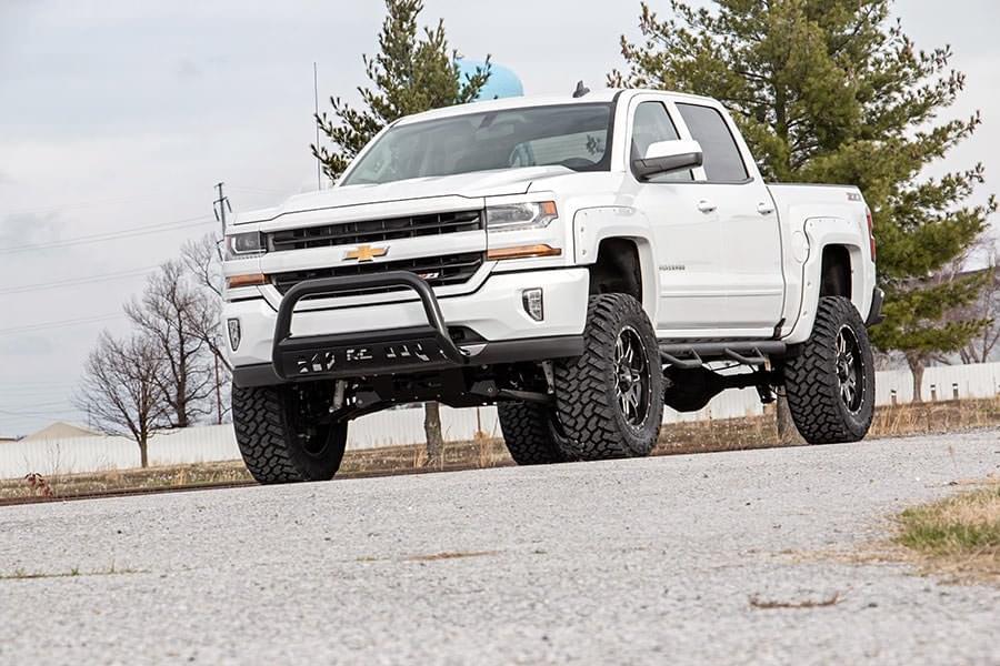 Rough Country 7-inch Suspension Lift Kit