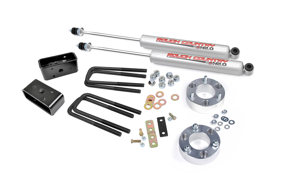 Rough Country 2.5-inch Suspension Leveling Lift Kit